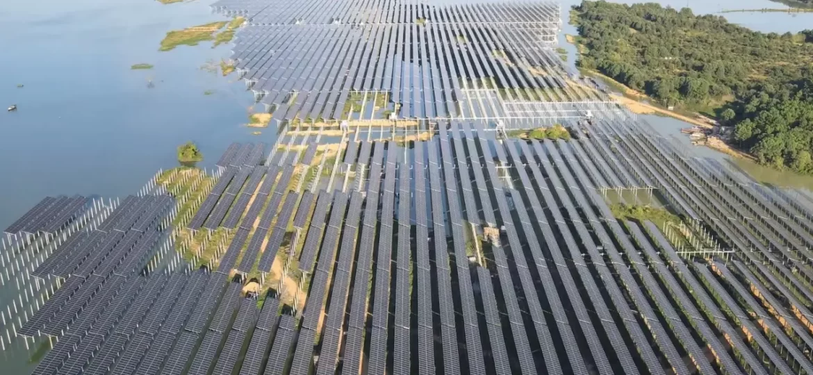 1 Fishing Solar Complementary Photovoltaic Power Station | Sustainable ...